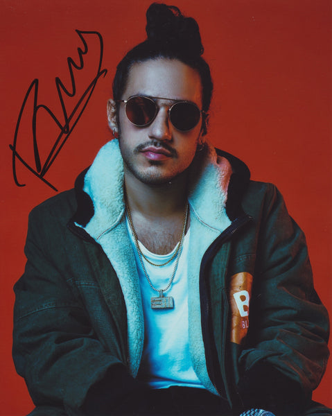 RUSS SIGNED 8X10 PHOTO RUSSELL VITALE – Overtime Autographs