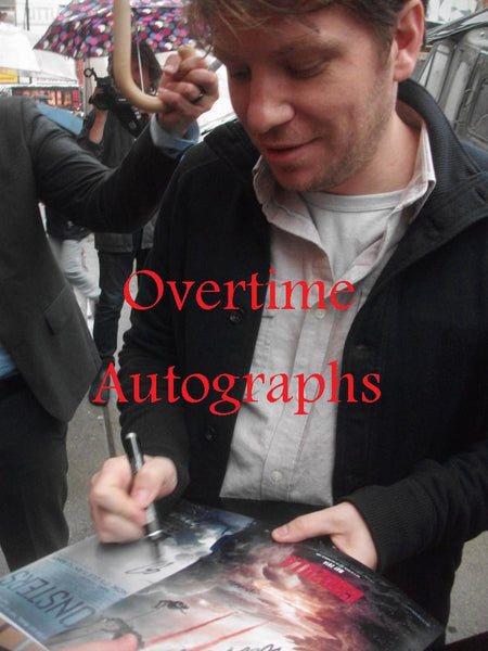 GARETH EDWARDS SIGNED 8X10 PHOTO – Overtime Autographs