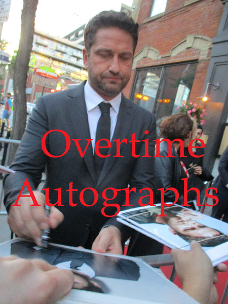 GERARD BUTLER SIGNED 300 11X14 PHOTO – Overtime Autographs